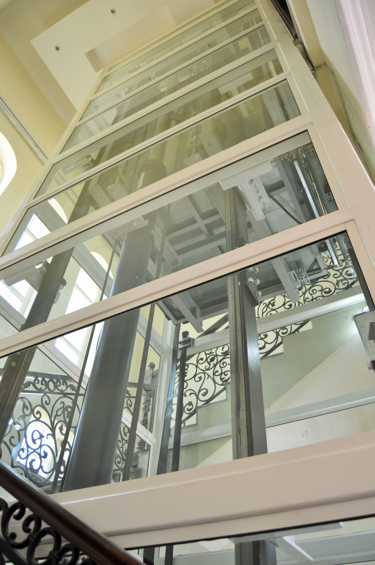 Metallic Shaft • Metron SA